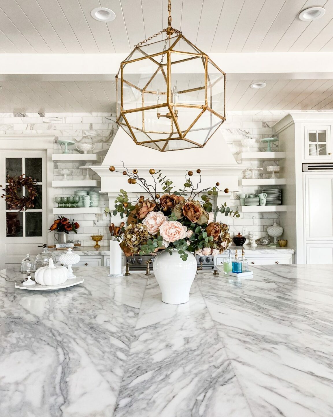 Creative Ways to Highlight Marble Countertops in Your Home